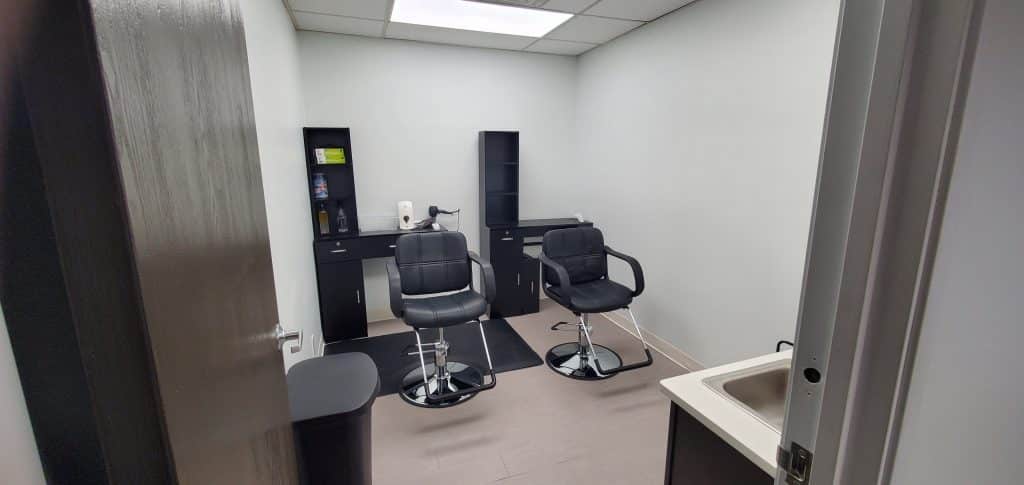 What Does Lice Look Like? How to Identify Lice and Nits